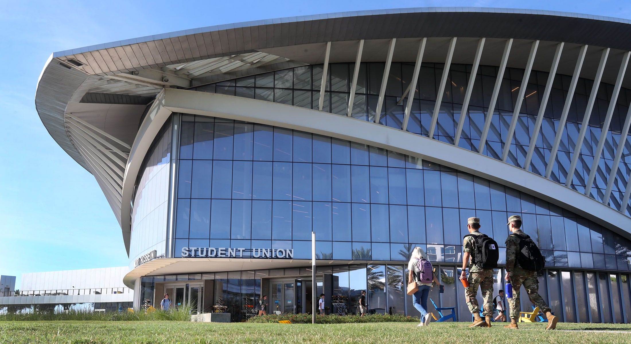 Embry-Riddle gives students 'all-clear' after threat