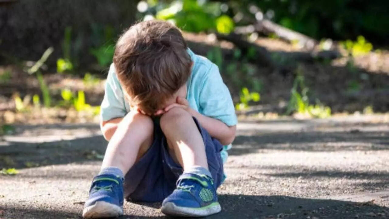 Understanding toddler fears: Why little ones fear the dark, loud noises ...