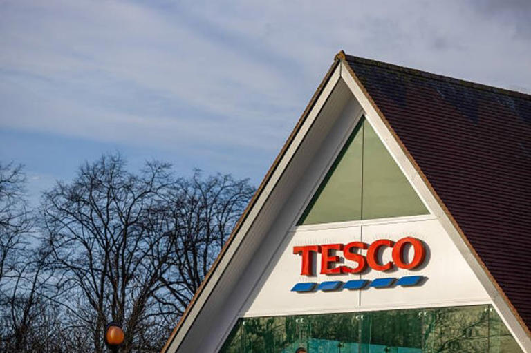 Tesco rolling out new £1 Clubcard rule in UK supermarket first