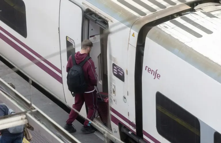 Aviso para Renfe, Ouigo e Iryo ante las olas de calor: viajar sin aire ...
