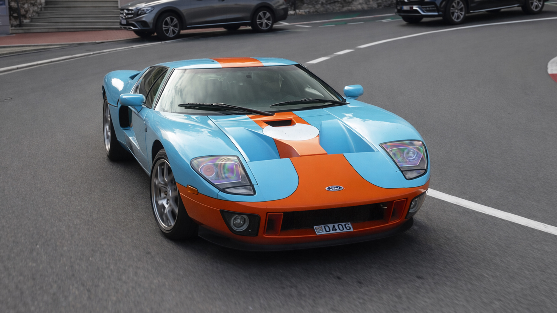Rare Ford GT appearance in Monaco traffic