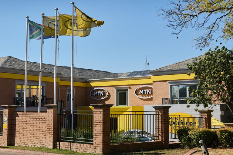 MTN to buy remaining IHS Towers stake for $2.2 billion
