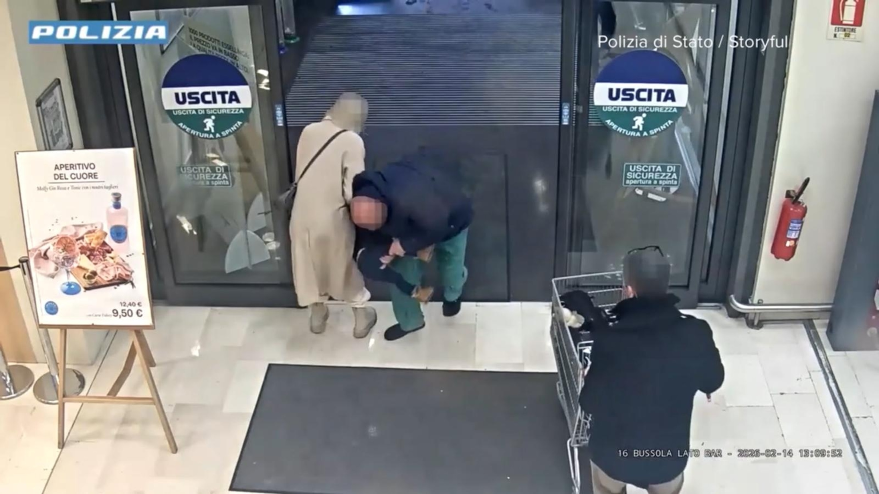 Man seen ripping toddler away from mother in Italian supermarket