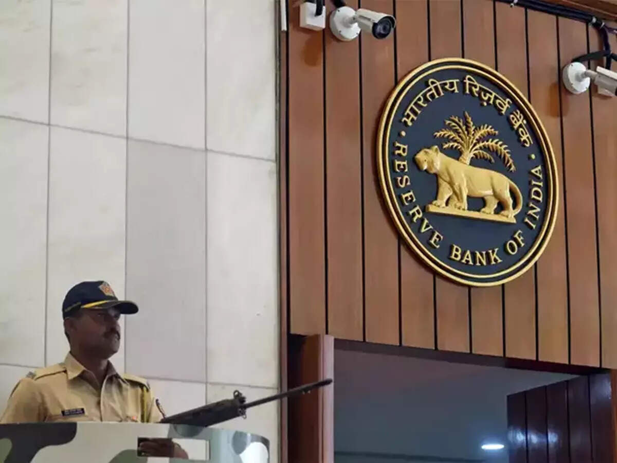 24-hour trades, hedging tools: RBI to rejig forex market rules