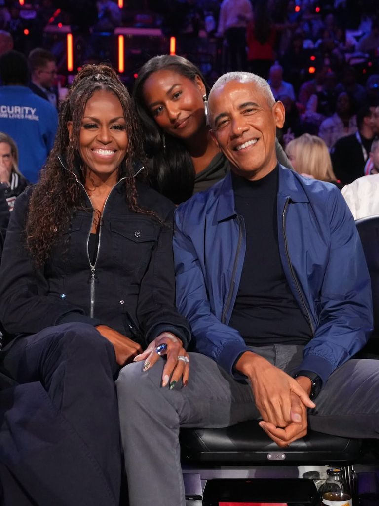 Inside Sasha Obama's bold night out with mom Michelle and sister Malia ...