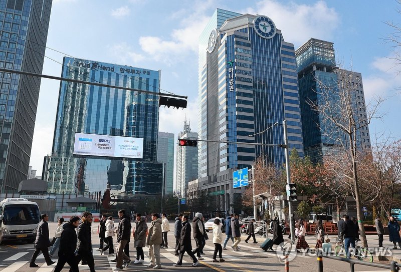 증권·금융지주 ETF, 주간 수익률 20% 돌파 [ETF스퀘어]