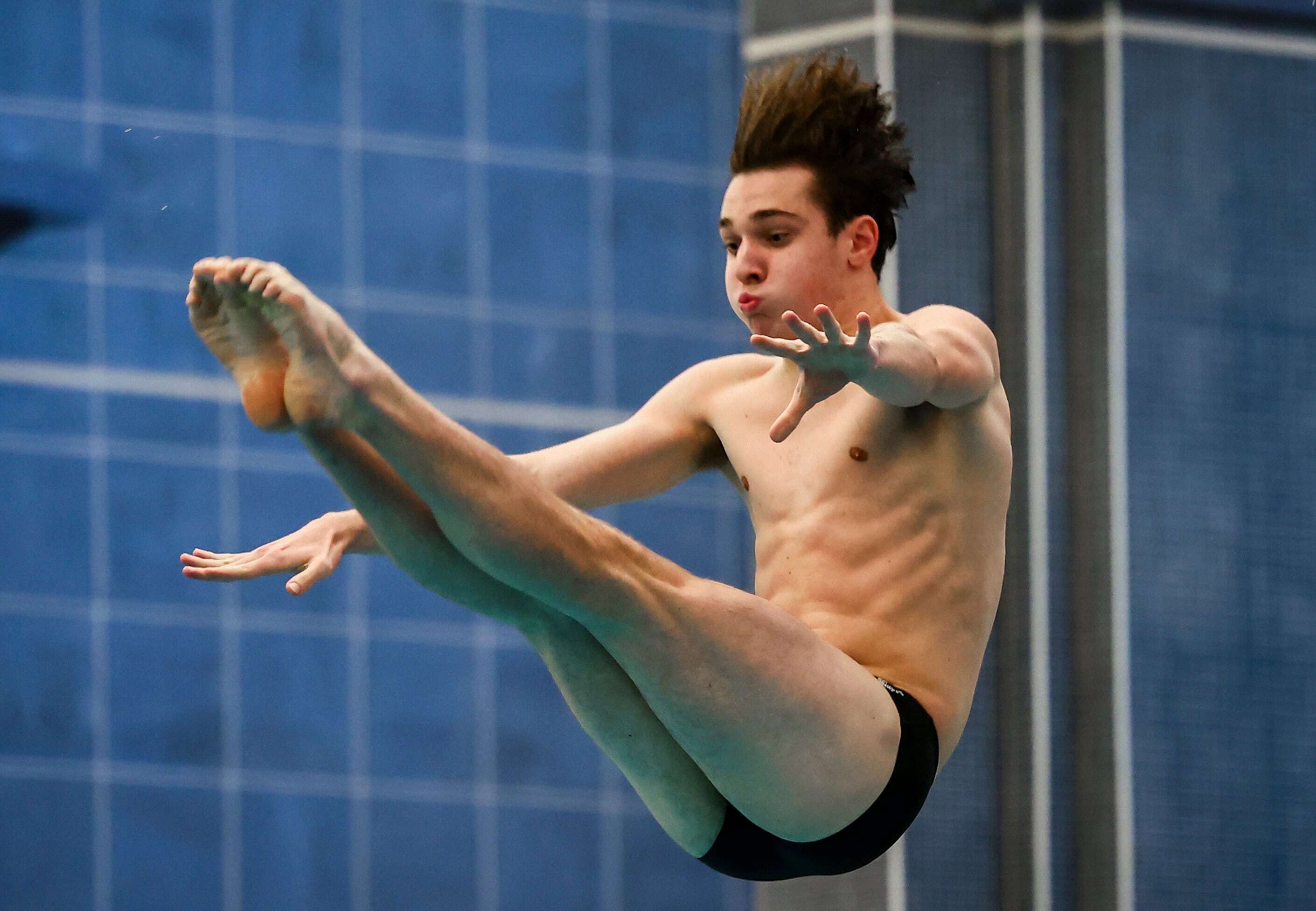 District 11 boys diving: Freedom senior smashes Class 3A record