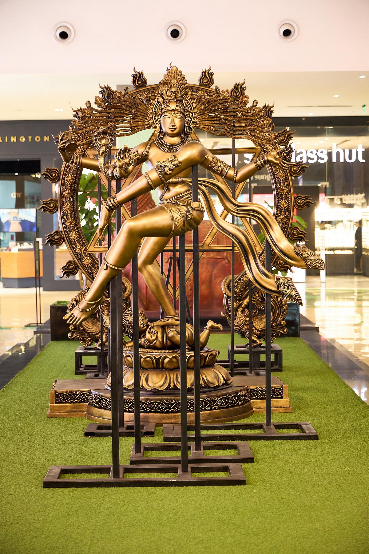 Fifth edition of Madras Art Guild underway at VR Chennai