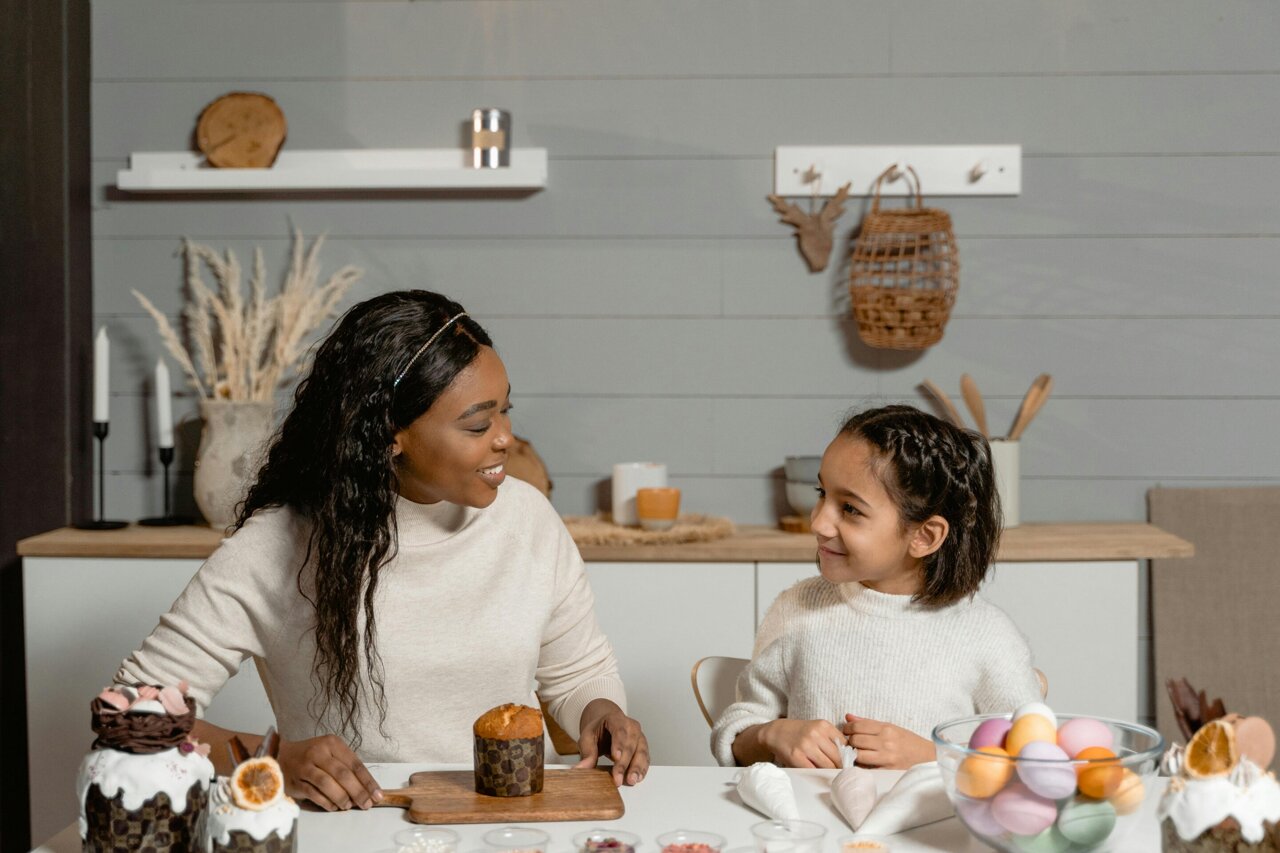 Brainwaves of mothers and children synchronize when playing together ...