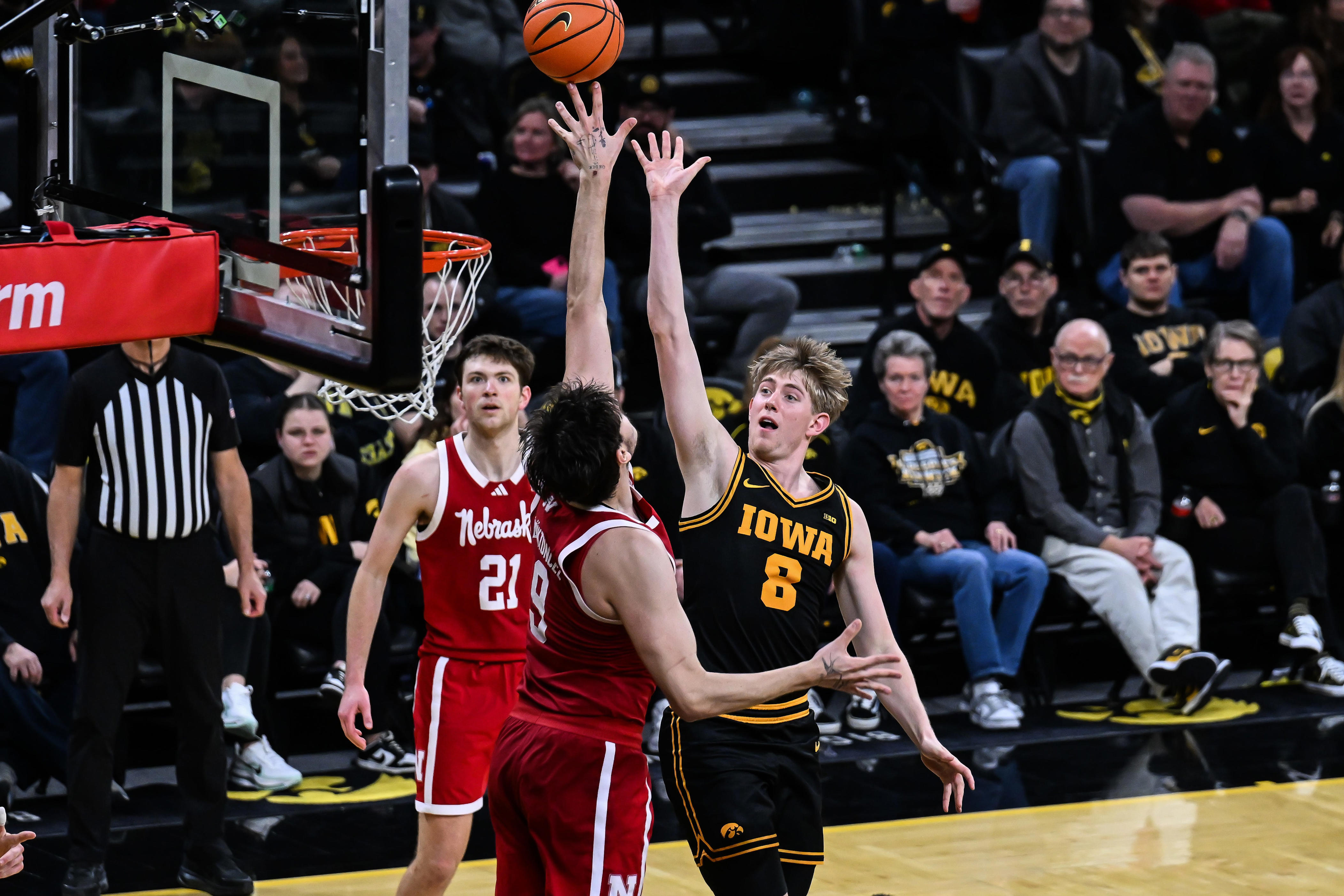 Nebraska drops low-scoring battle at Iowa 57-52