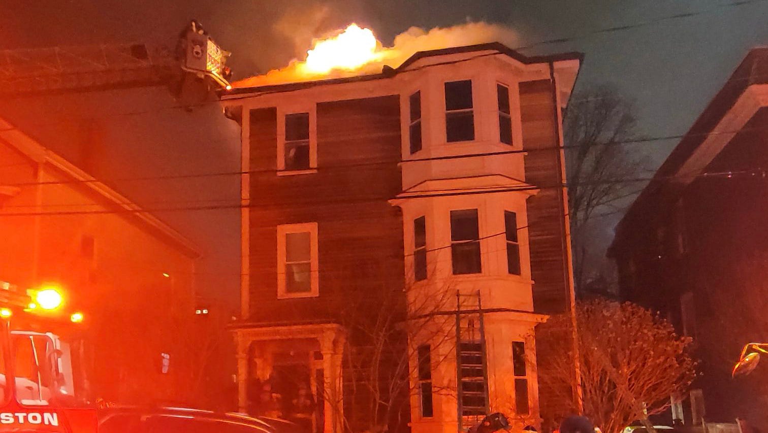 Ceiling collapses on crews battling 3-alarm fire; firefighter, civilian ...