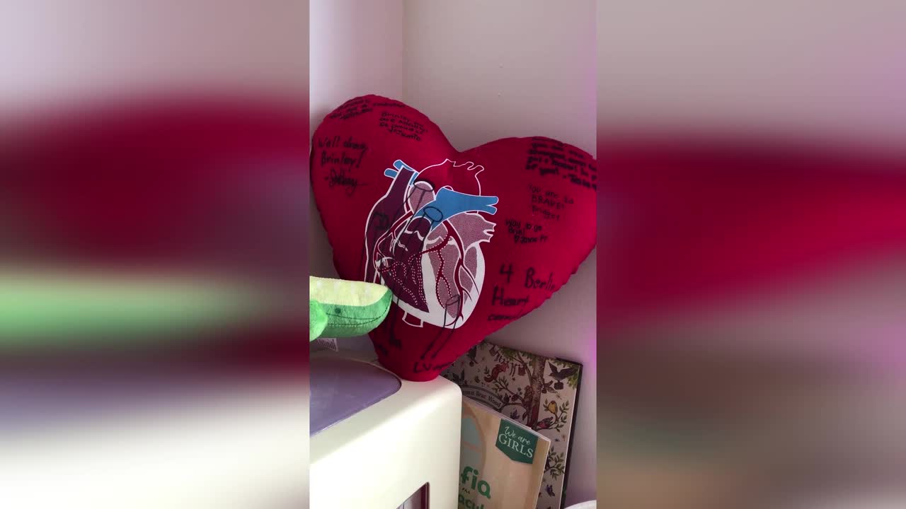 Construction workers cheer up four-year-old girl awaiting heart transplant