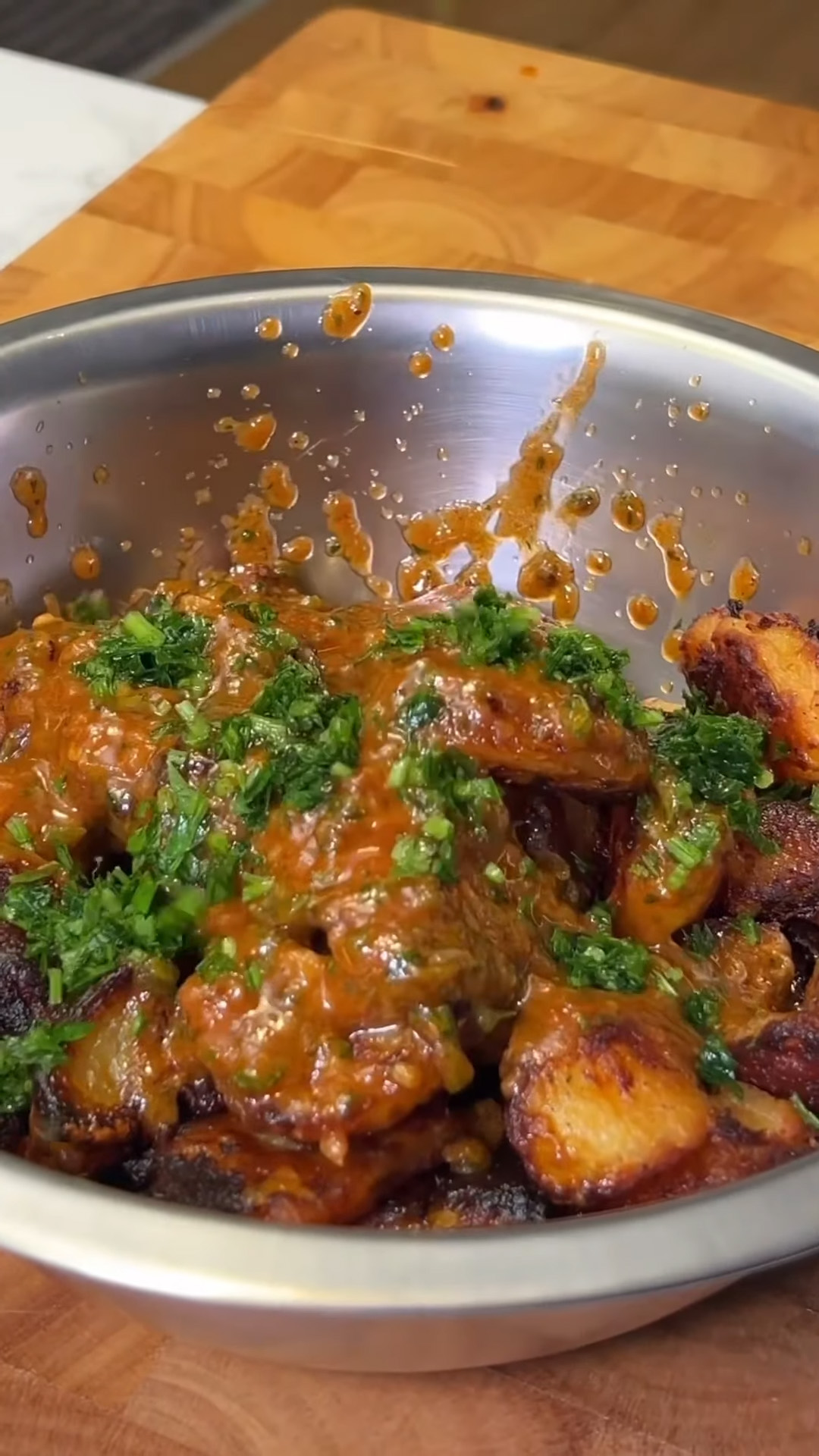 How to make spicy roasted potatoes