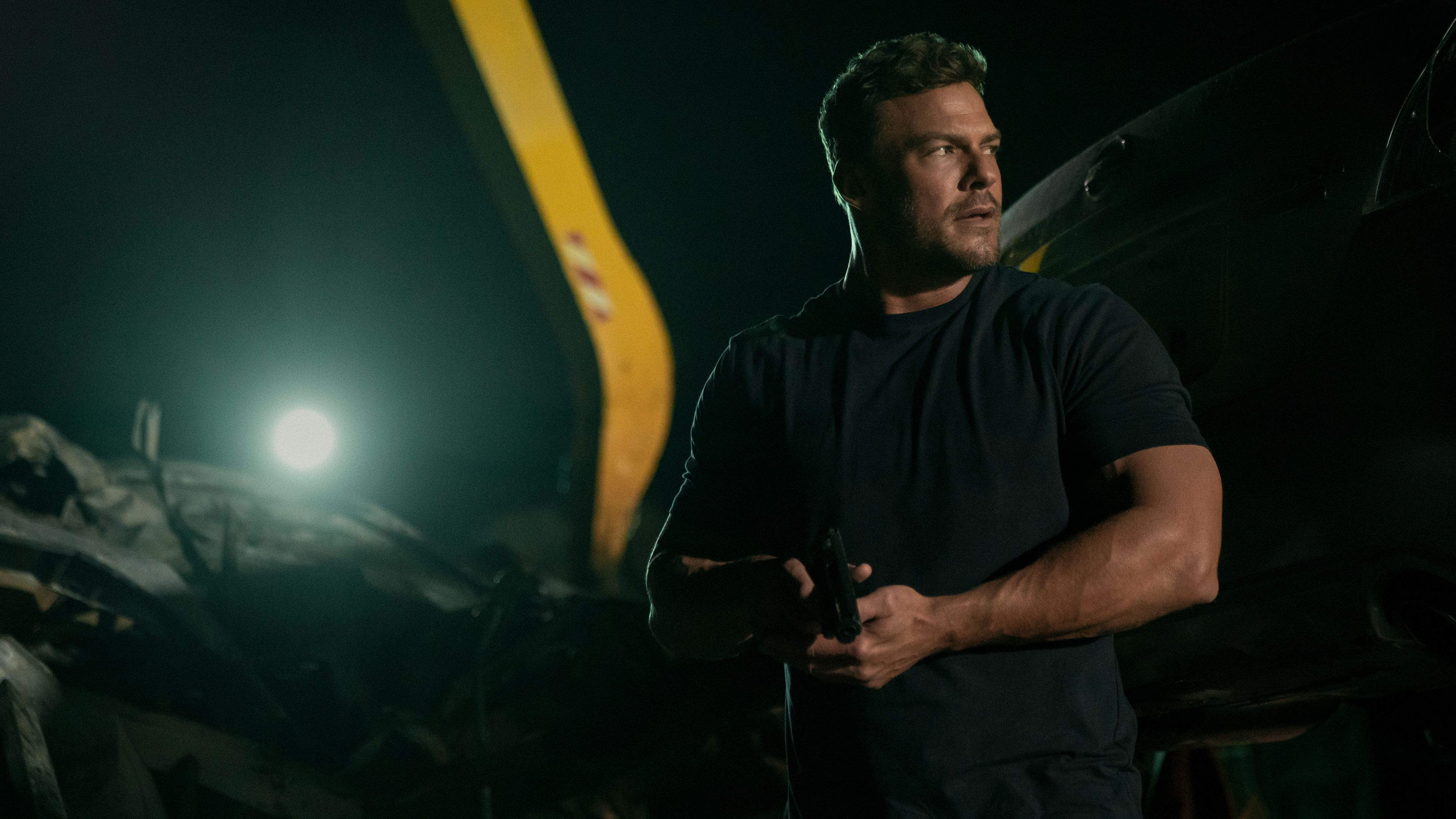 Prime Video should repeat its Jack Ryan trick with Alan Ritchson's Reacher