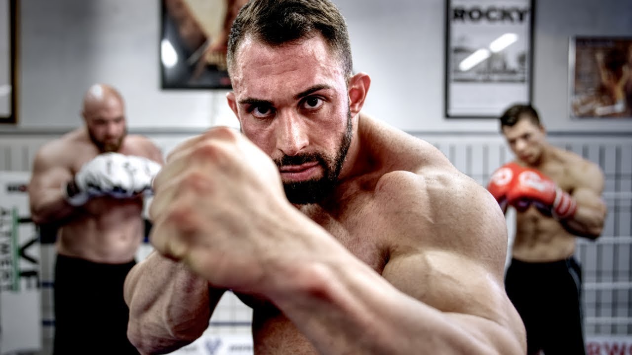 Kevin Wolter zerstört Bodybuilder!