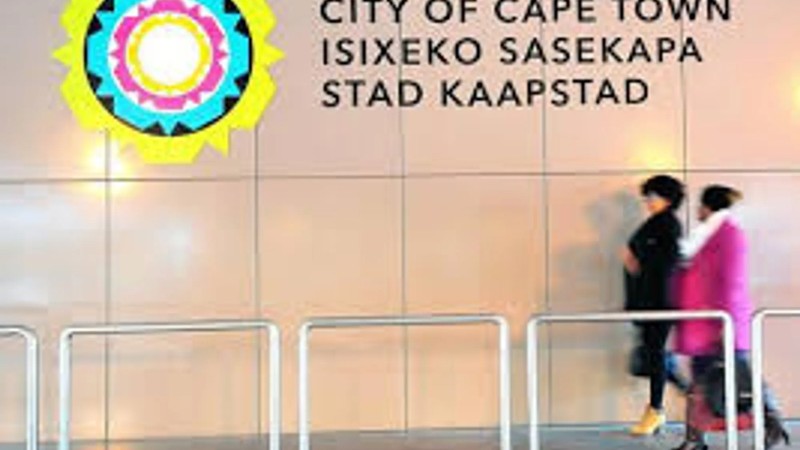 Police raid City of Cape Town offices, Mayco members’ home in ...