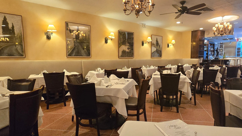 Frank Sinatra's favorite New York City restaurant is Manhattan's ...
