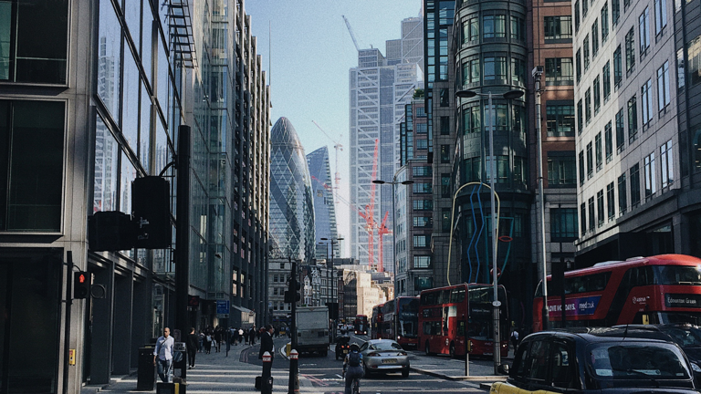 Understanding urban heat stress: how street canyon modelling can ...
