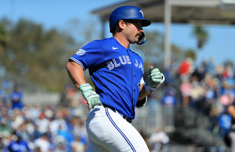 Instant reaction: 2025 draftee Jake Casey hits late home run in Blue ...