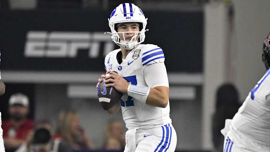 3,500-yard QB named best true freshman quarterback in college football