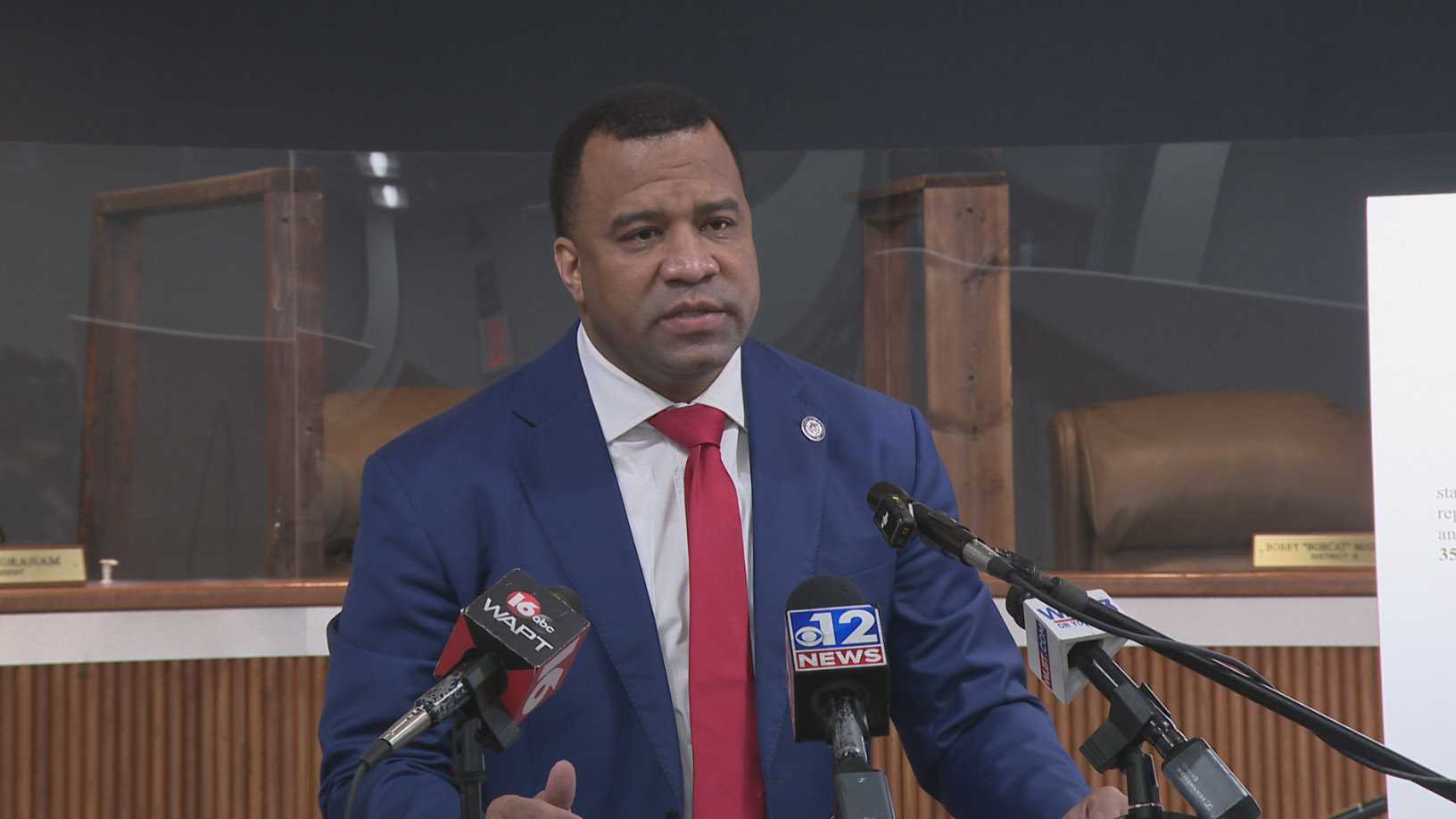 DA Jody Owens seeks to open court documents in bribery case against him