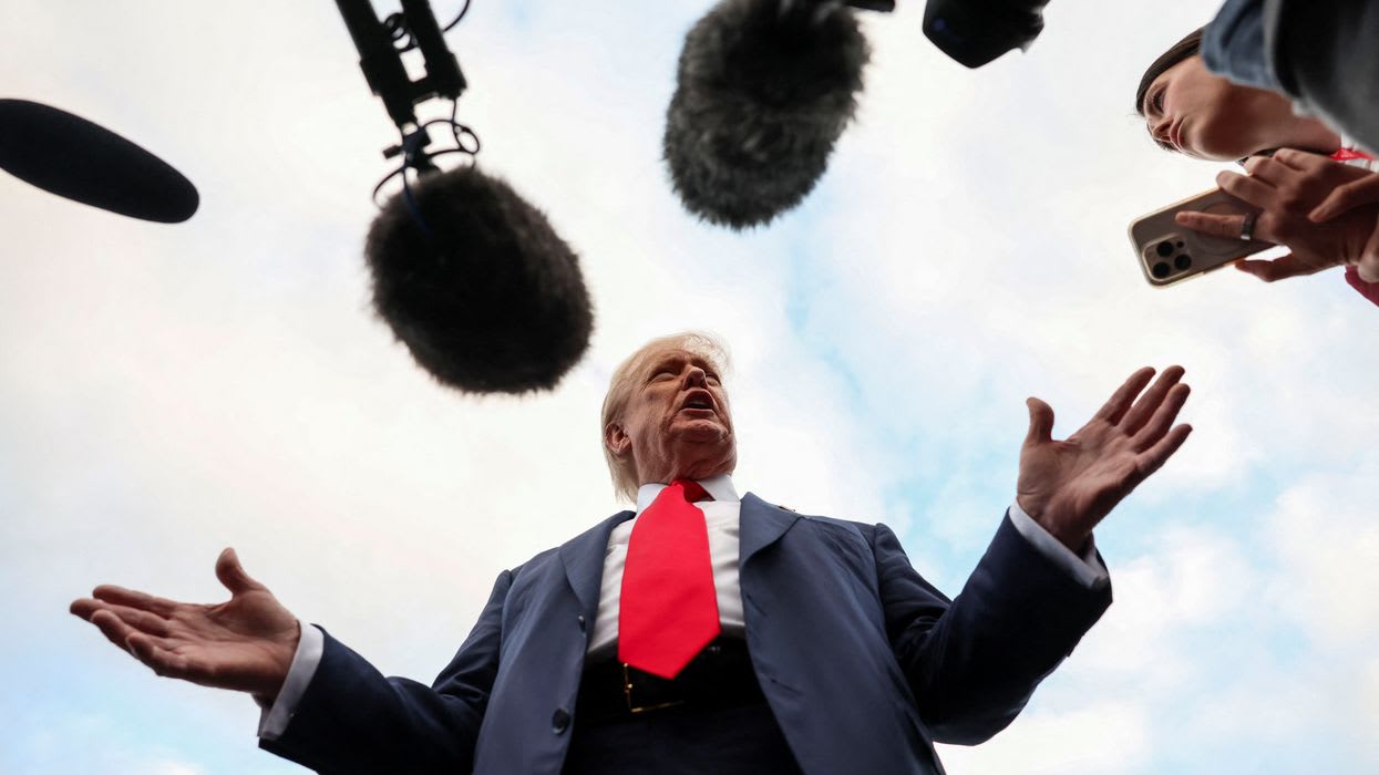 Trump's latest fundraiser emails show him acting like 'obsessed former ...