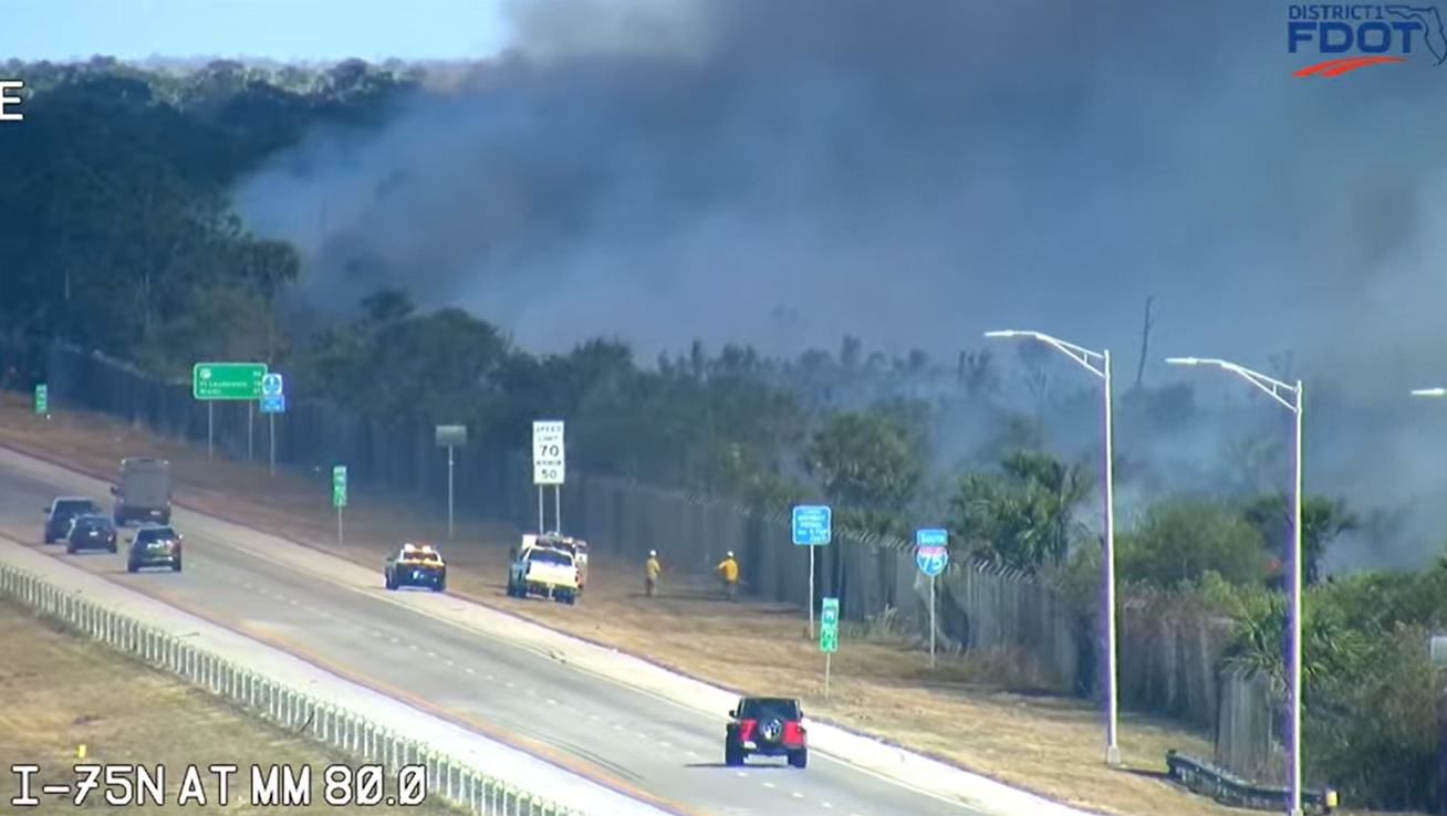 Brush fire in Collier County grows to 25,000 acres, raising visibility ...