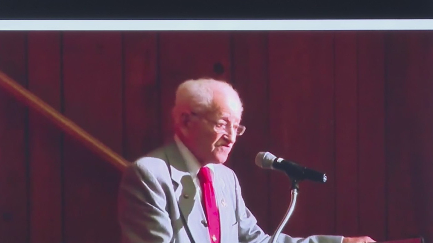 North Carolina history teacher carries on Holocaust survivor's legacy ...