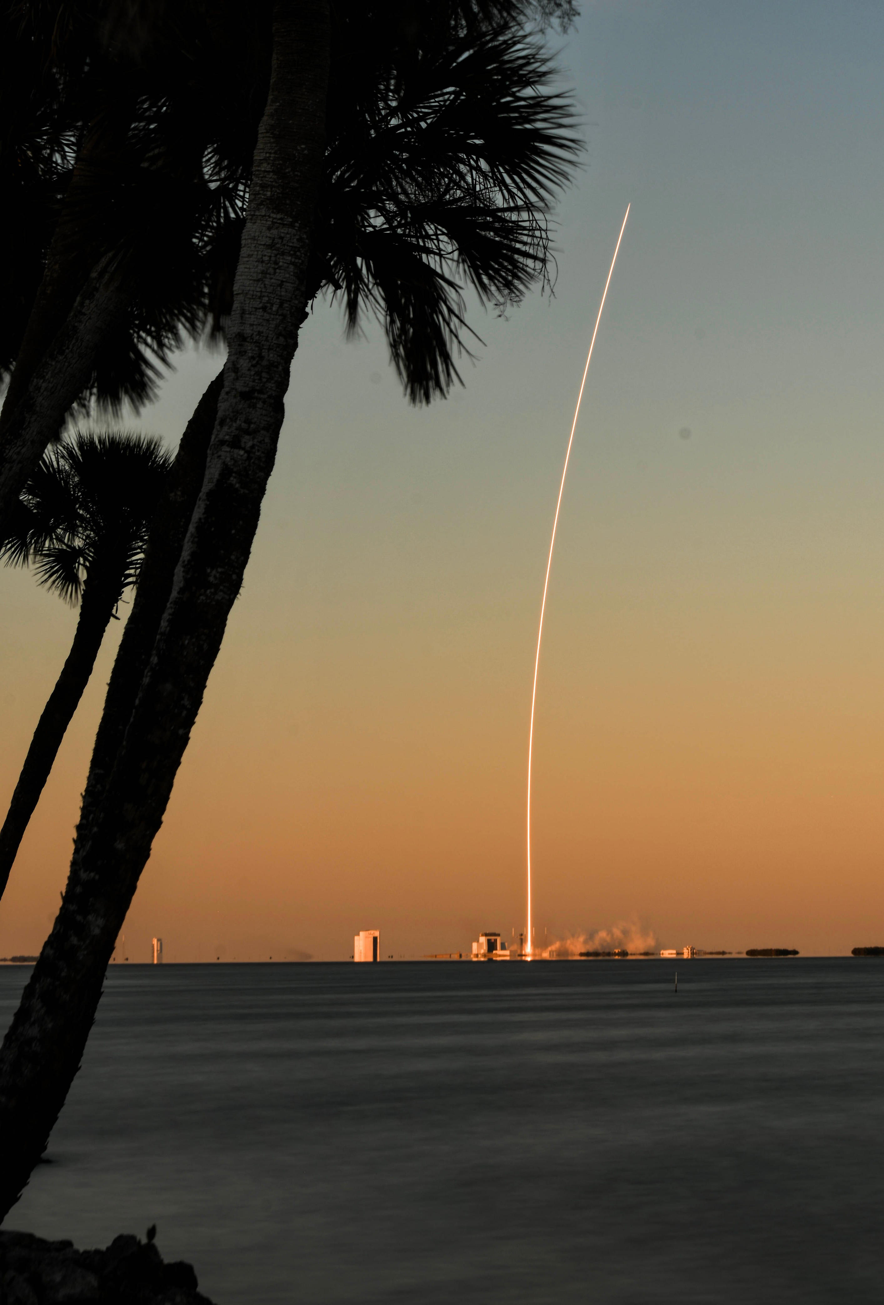 SpaceX rocket launch in Florida. What time is Cape Canaveral liftoff?