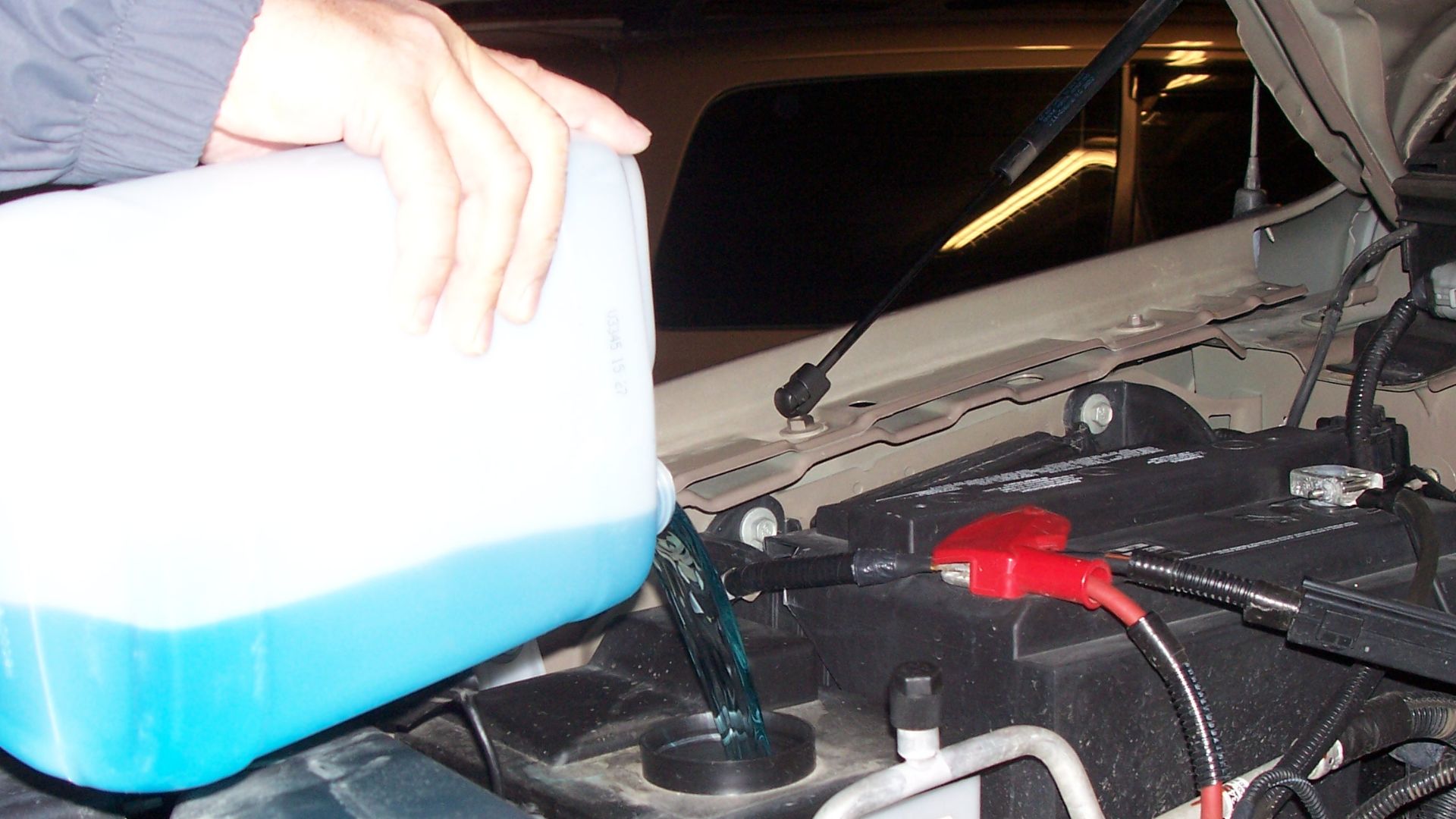 10 dashboard lights you can ignore (briefly) & 10 you never should