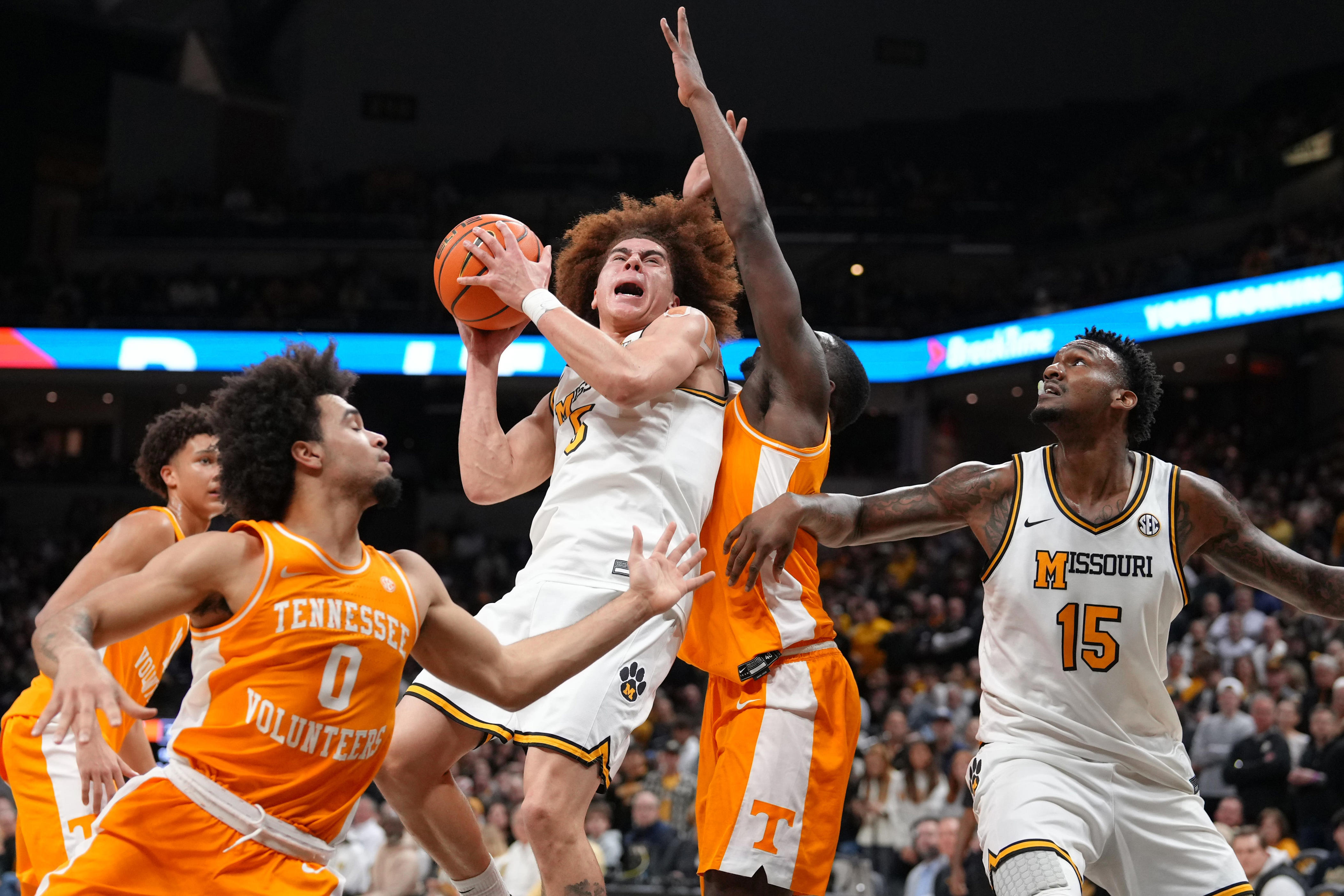 Tennessee basketball loses at Missouri to end win streak