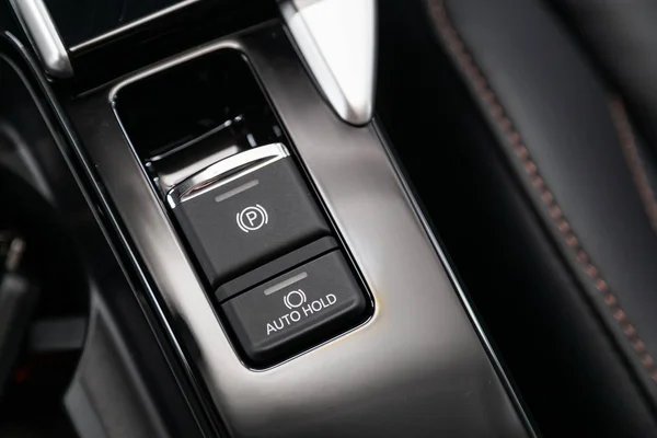 D gear vs. N gear: The gear position secret automakers never told you