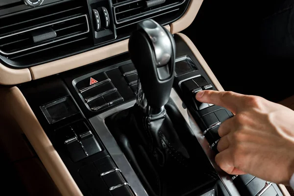 D gear vs. N gear: The gear position secret automakers never told you