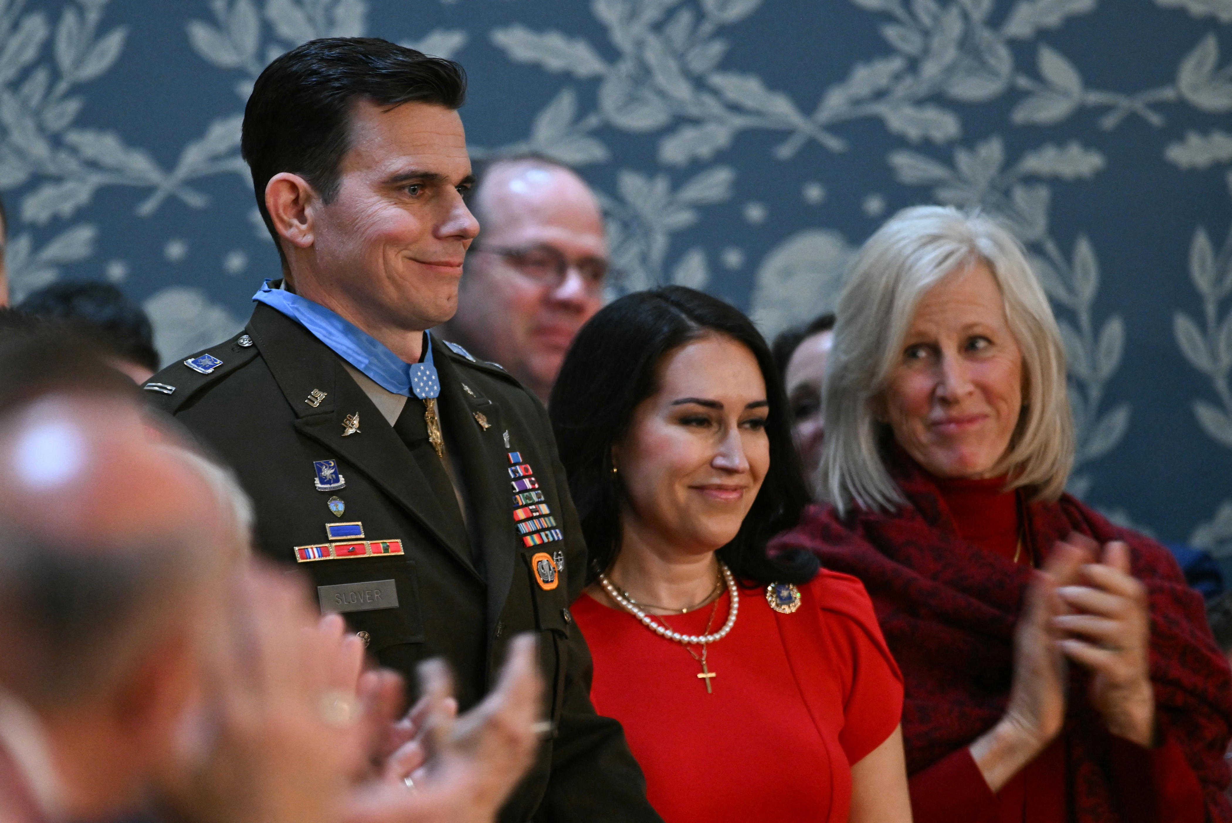 Fort Bragg pilot receives Medal of Honor for Venezuela mission