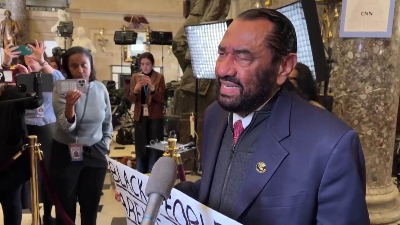 Democratic Congressman Al Green reacts after ejection from Trump's ...