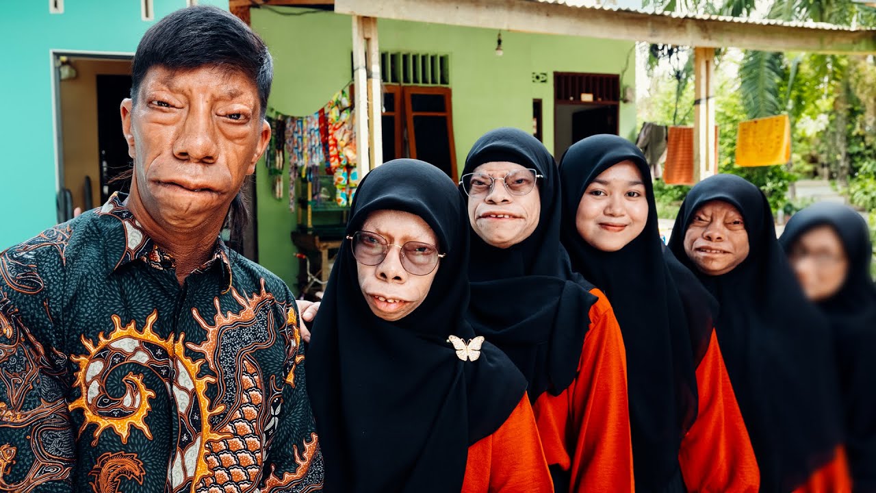 The family whose faces change shape