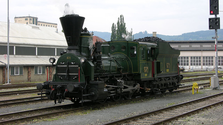 11 of the oldest locomotives still in service today