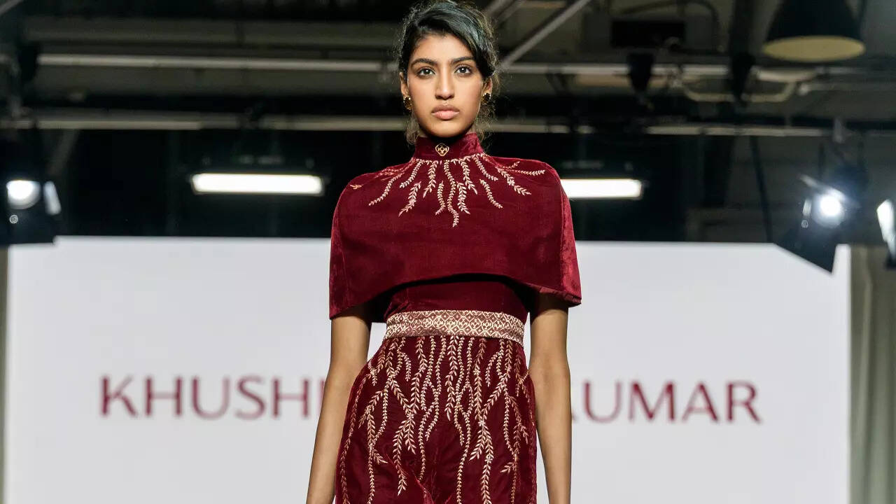 Banaras zari meets modern armour: Khushi Kumar steals spotlight at ...