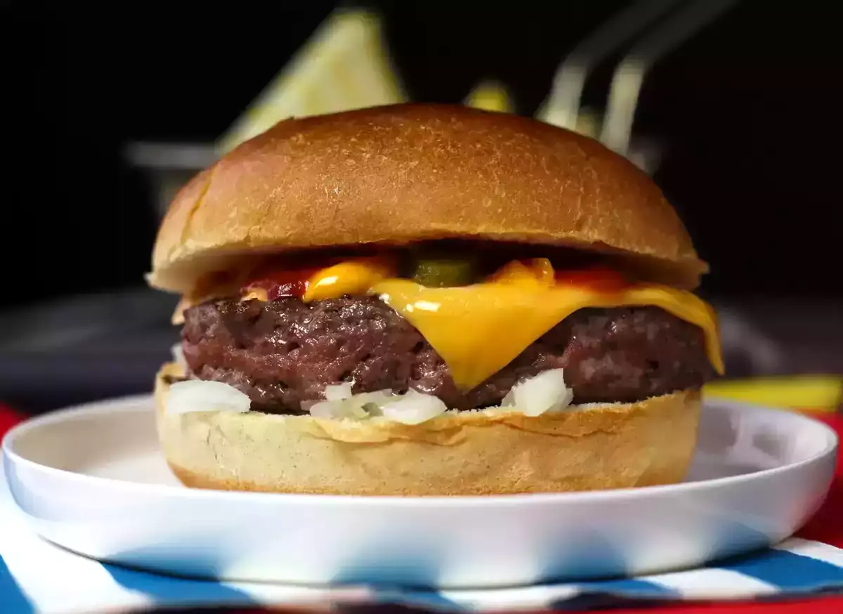 Once you try these 13 burger recipes, the drive-thru just won’t hit the ...