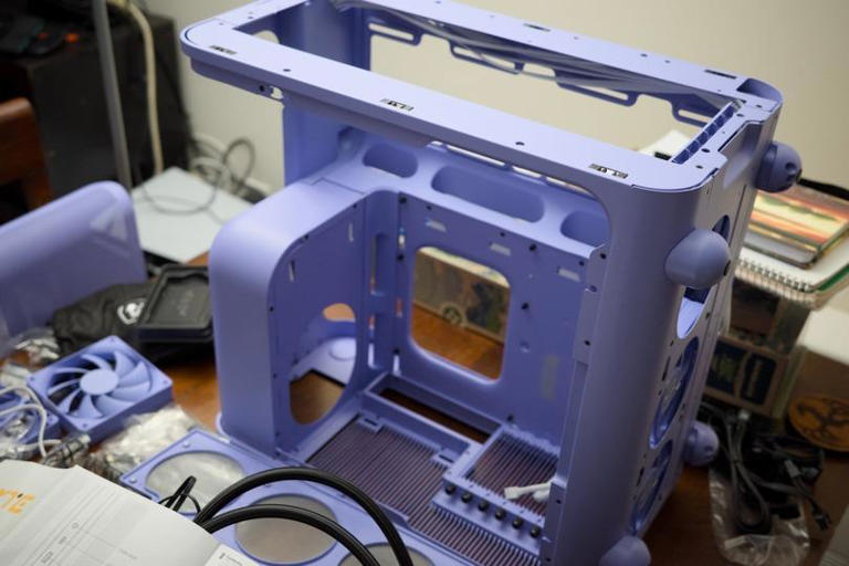 やめときゃいいのに。このご時世に自作PC組むのに使ったパーツと価格を大公開