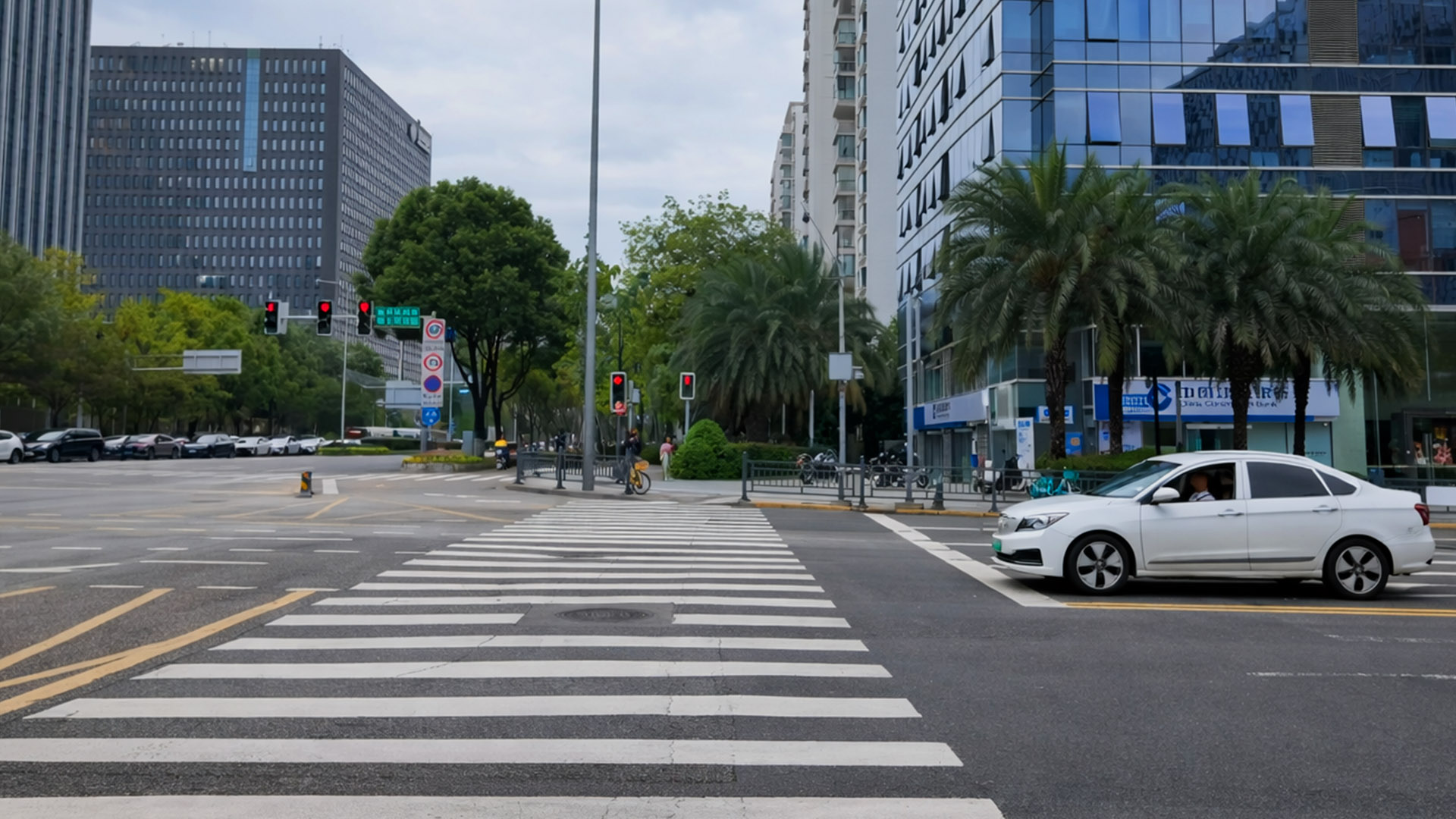 Pedestrian Crossing and Urban Layout China