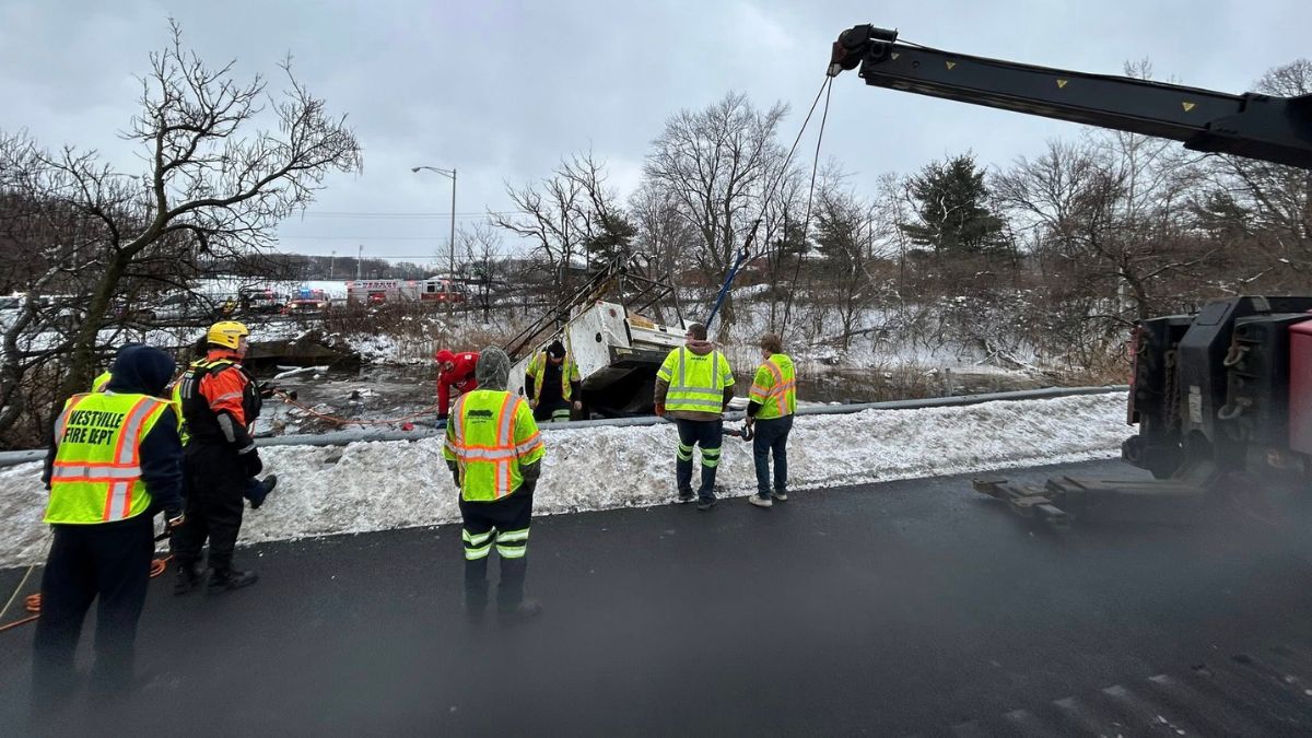 Two people rescued from submerged vehicle after crash along New Jersey ...