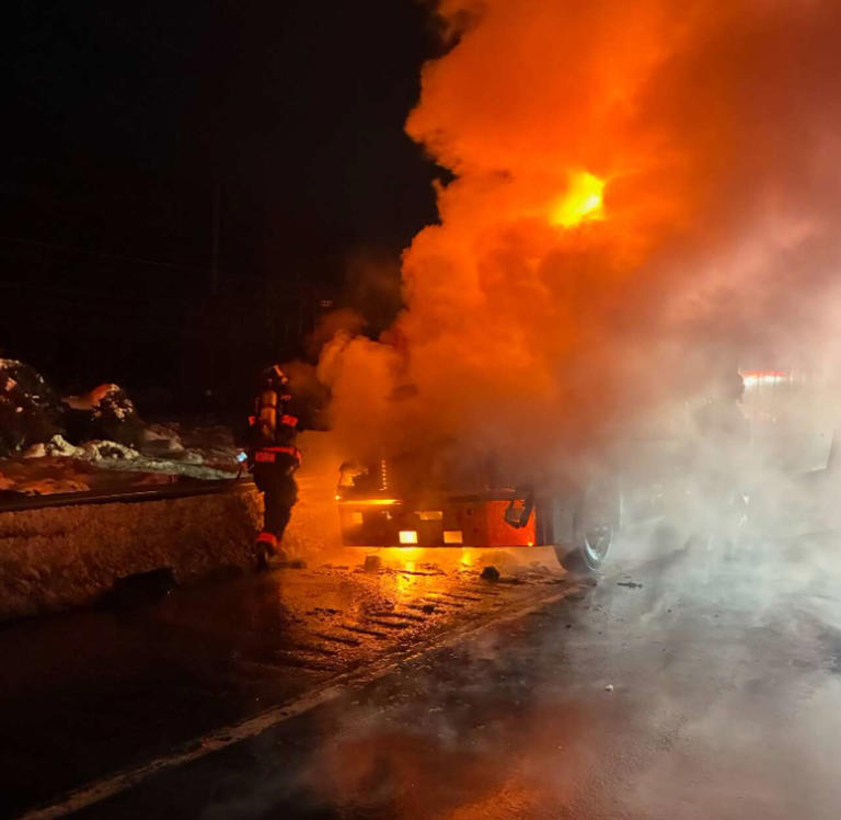 Crews battled tractor-trailer fire on I-95 in Westport Tuesday ...