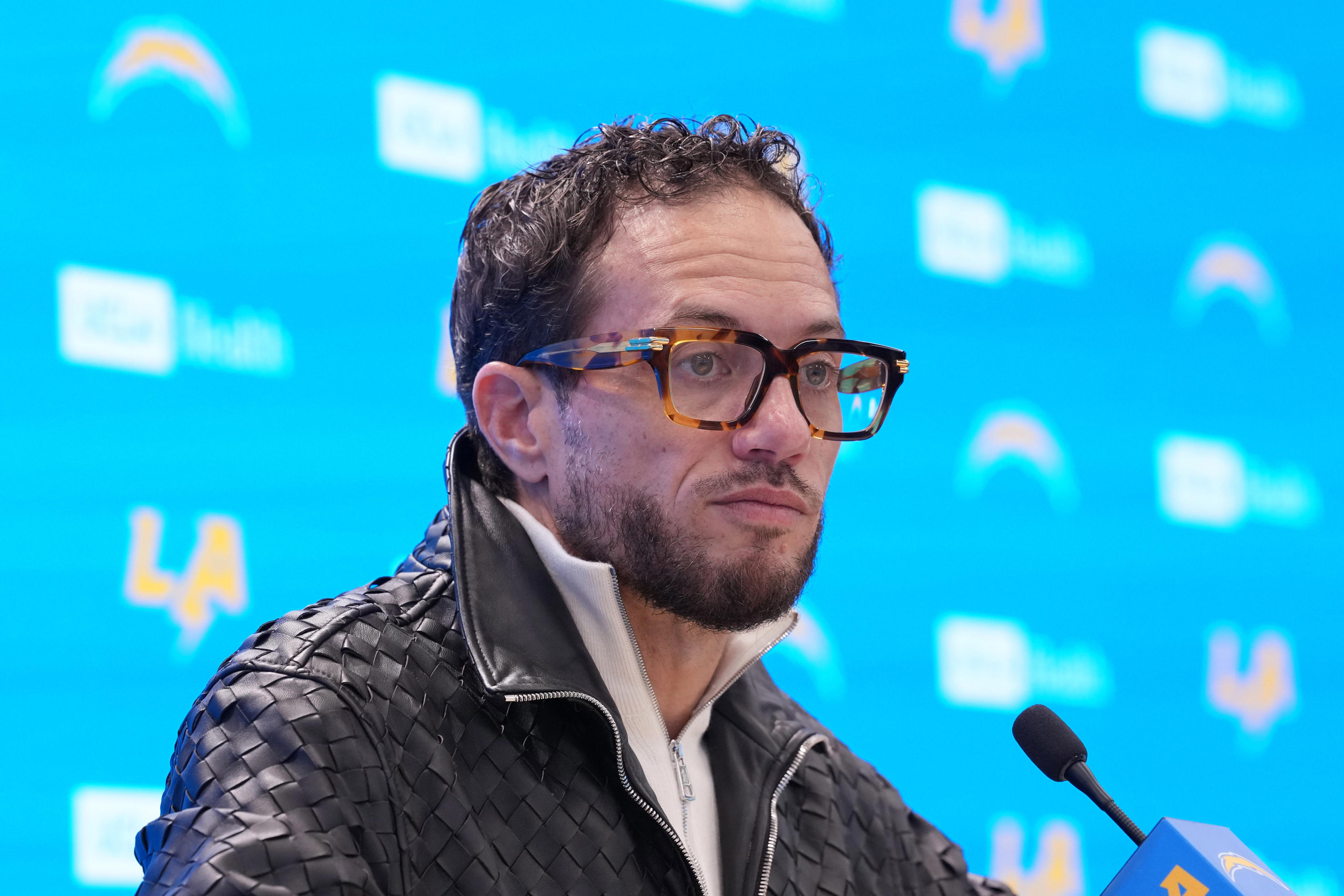Joe Hortiz outlines Chargers' new offensive scheme under Mike McDaniel