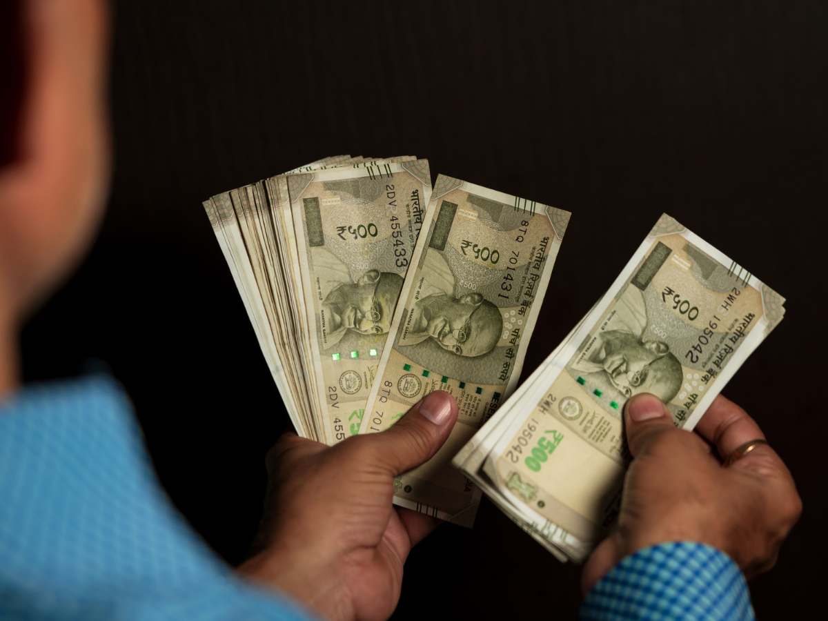Rs 590-crore question: How ex-branch head & relationship manager ...