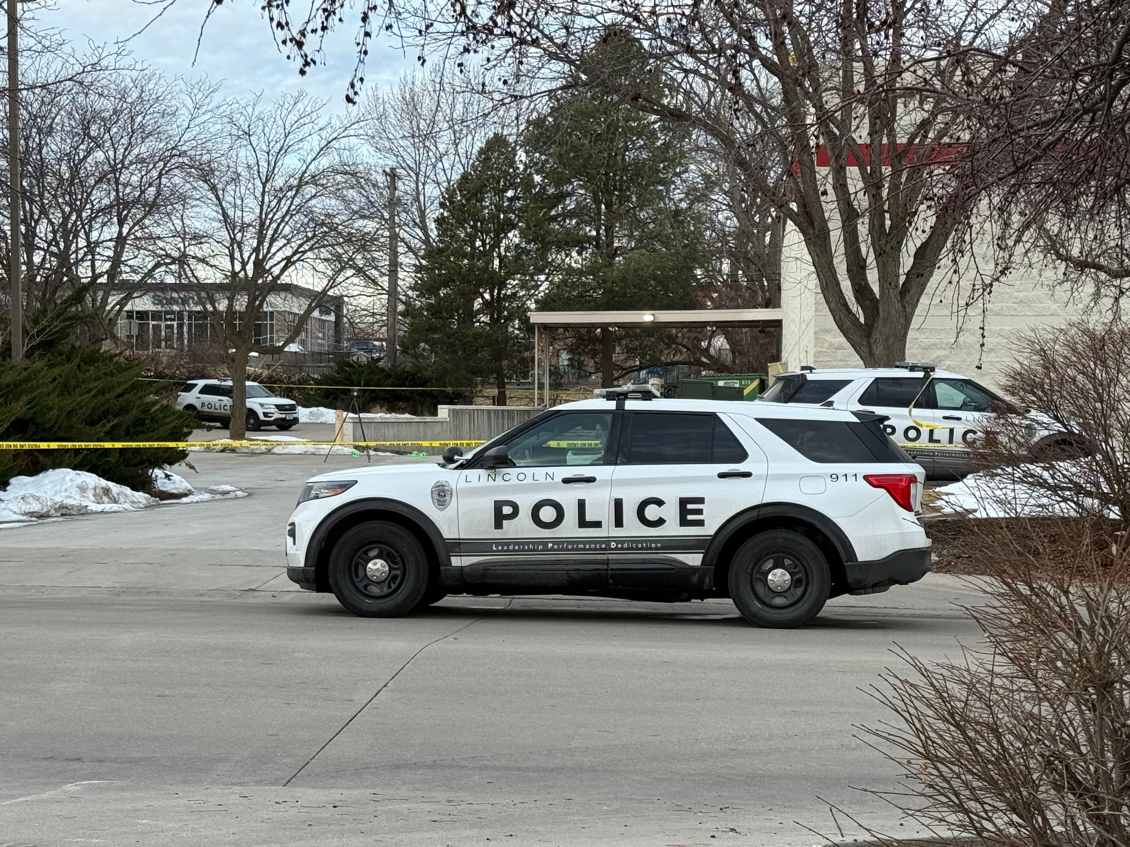 Lincoln police officer returns fire at Office Depot burglary suspect