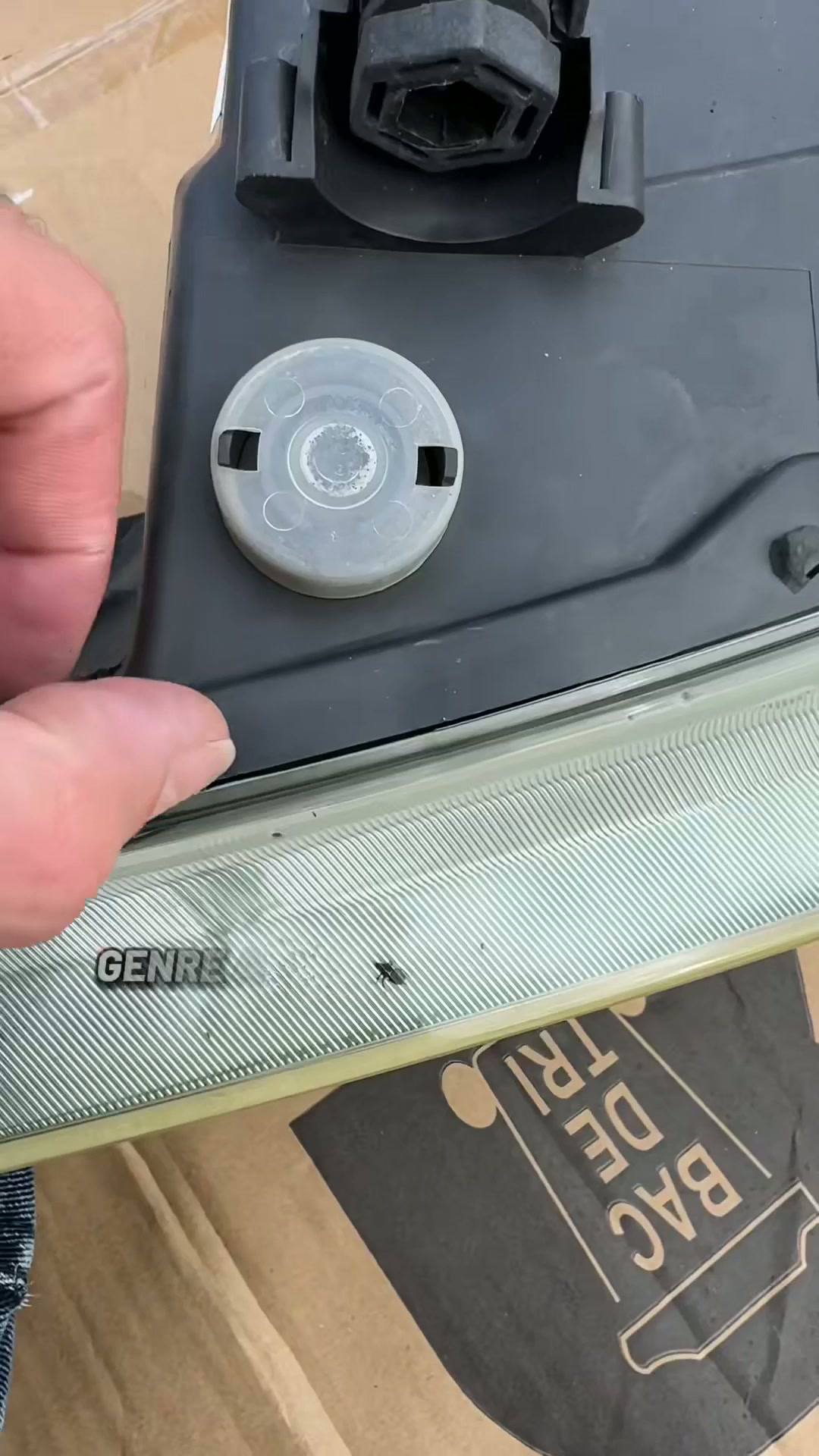Tuto pour réparer les feux ternes d'une VW