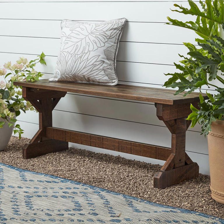 Sam’s Club's $99 farmhouse garden bench will transform your outdoor space