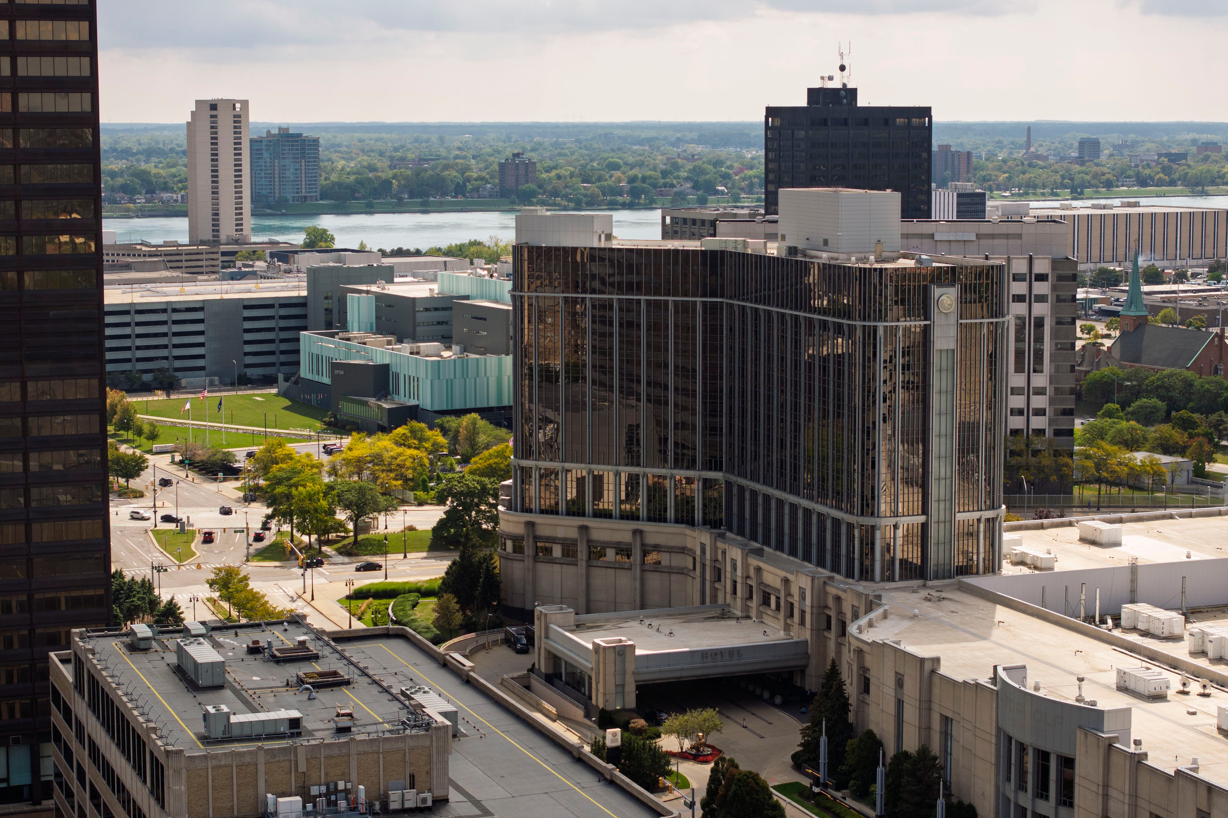 Detroit police accuse suspended officer of mocking motorist, then ...