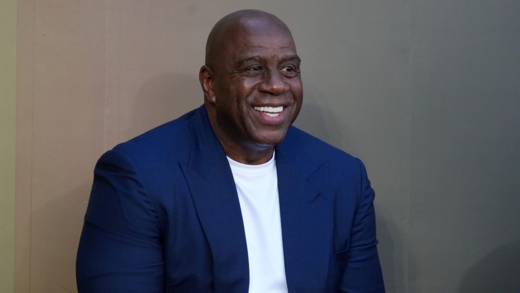 Magic Johnson, Lakers won’t reunite under Mark Walter